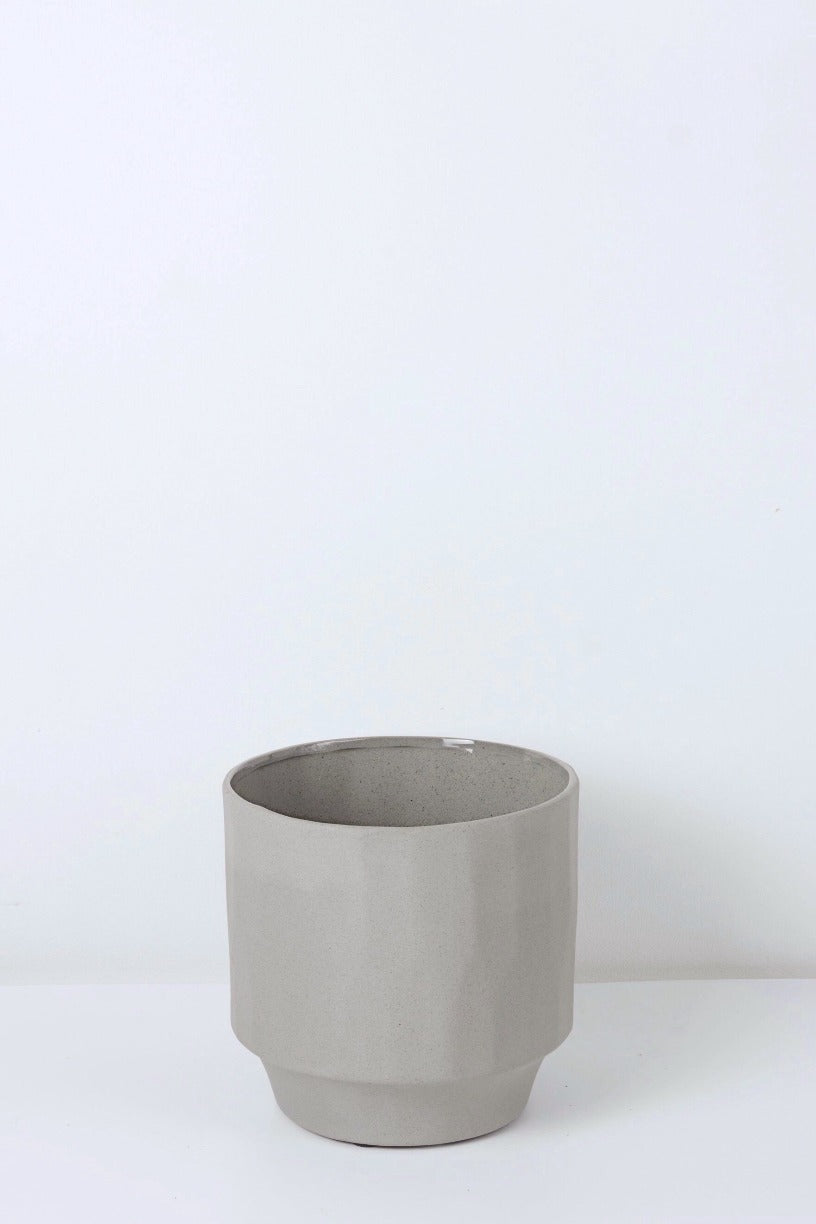 Plant Pot 17cm | Ceramic Planter - Grey Pot | Urban Leaf | Quality ...